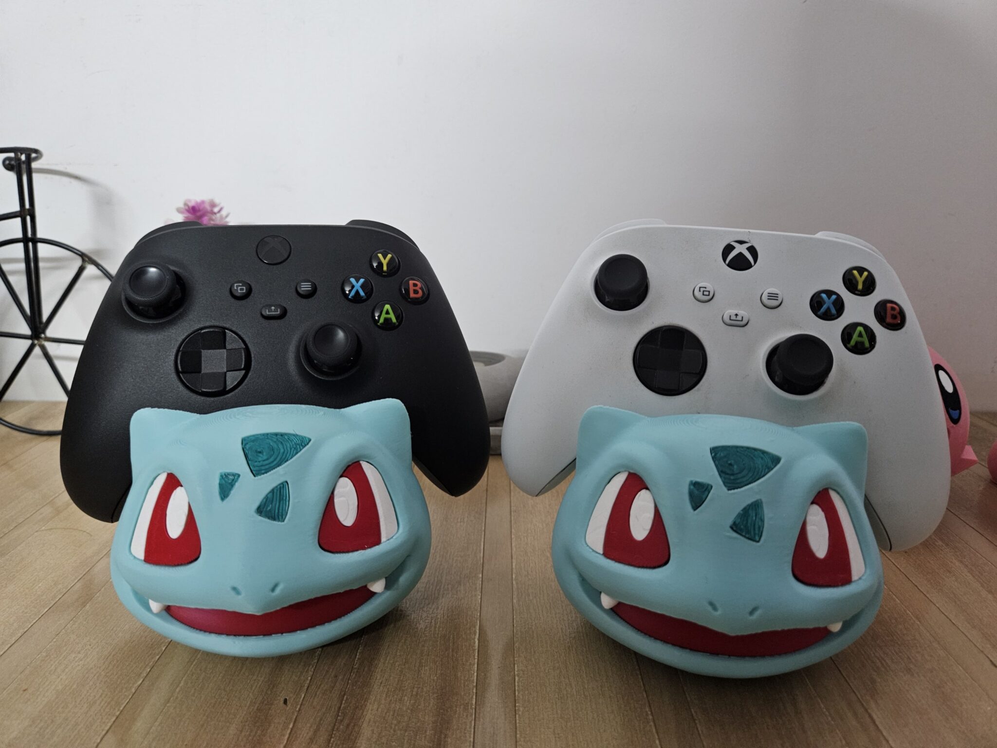 Bulbasaur Controller Stand for Xbox & Playstation – PolyParadise.in