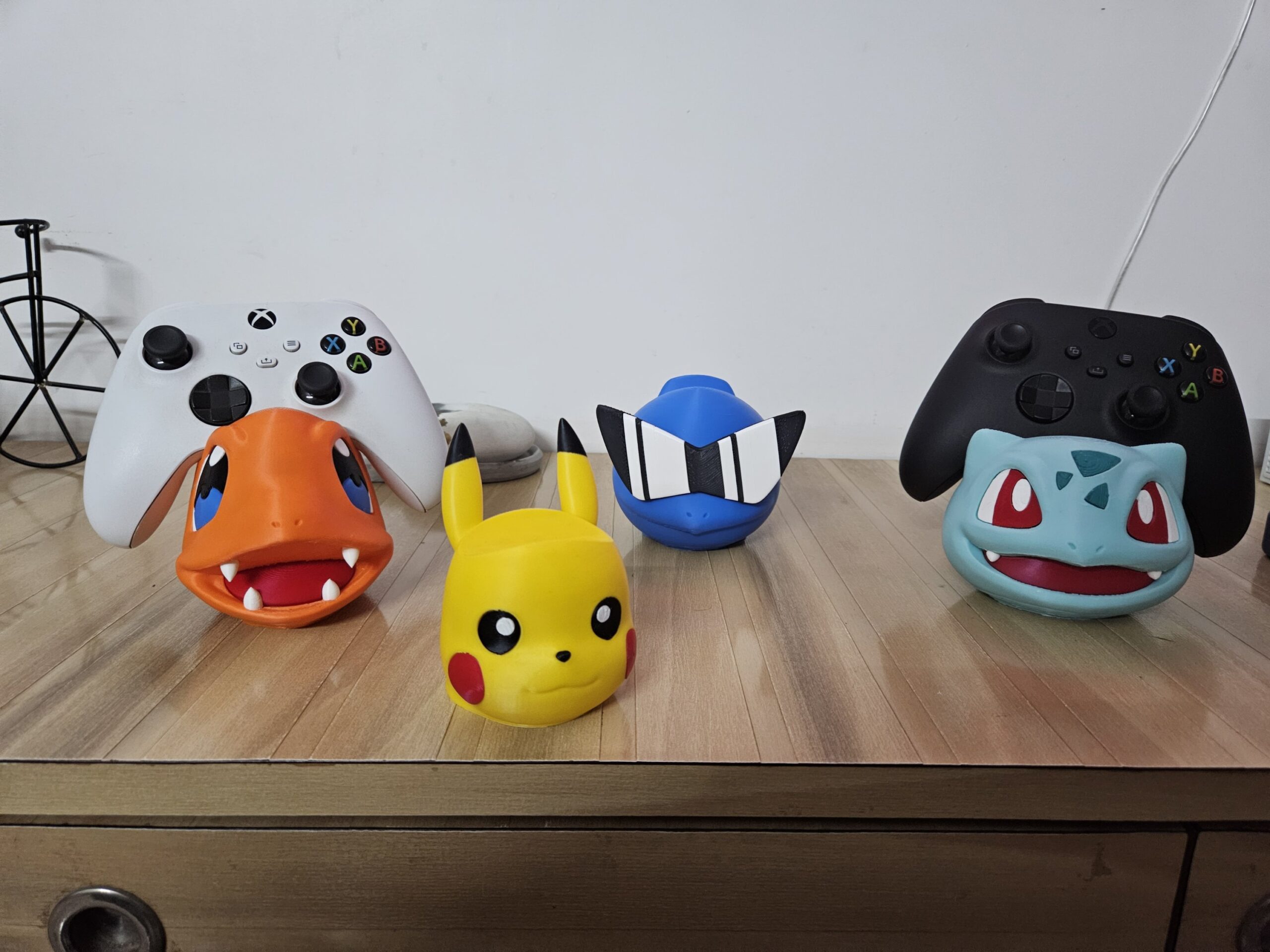 Starter Pack (Set of 4) - PS5 Controller Stand / Xbox Controller Stand ...