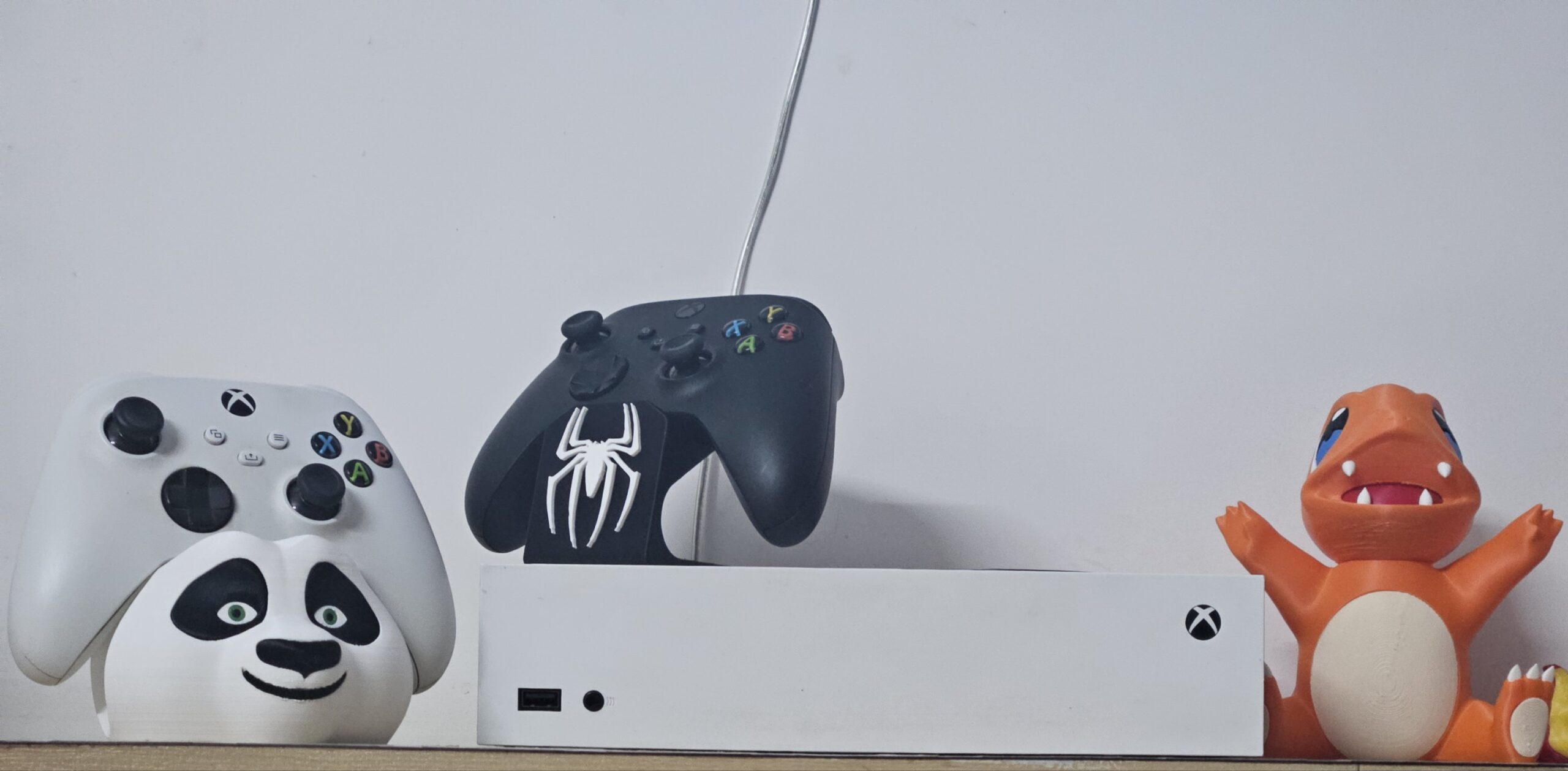 Panda Controller Stand for Xbox & Playstation – PolyParadise.in