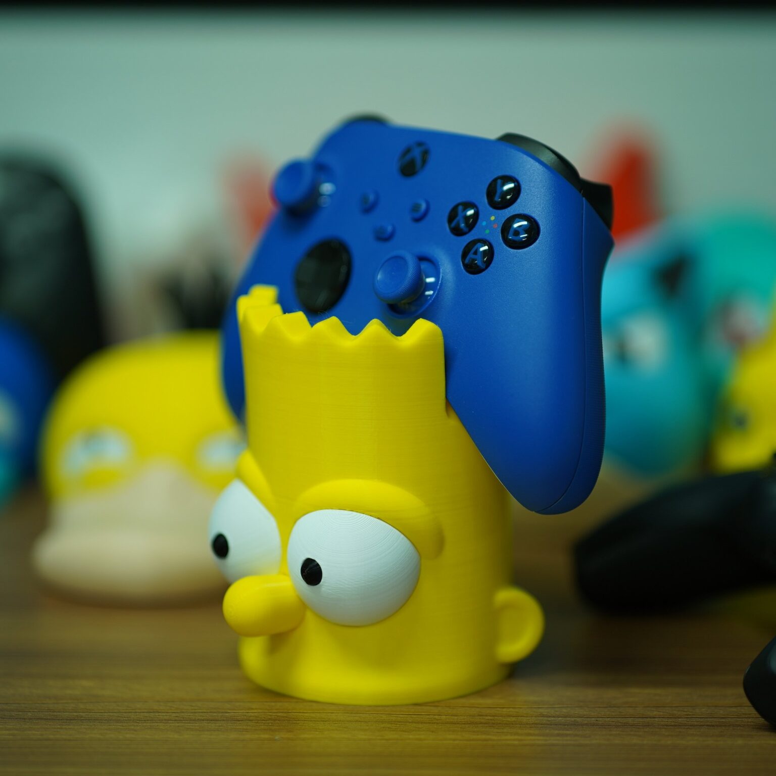 Bart Controller Stand for Xbox & Playstation PolyParadise.in